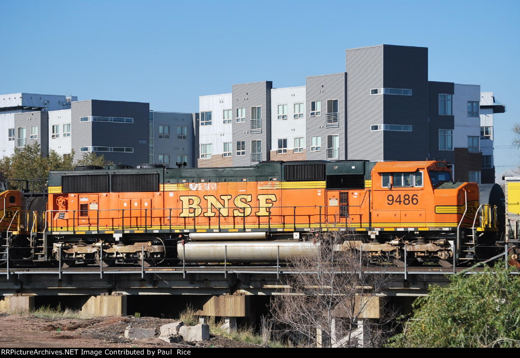 BNSF 9486
